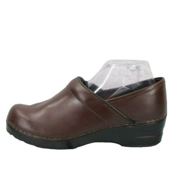 L.L. Bean | Shoes | Ll Bean Brown Leather Slip On Round Toe Casual ...